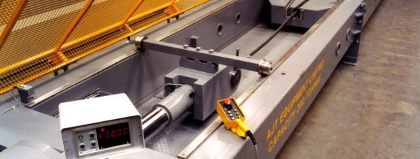 Dynamic Chain Block Test Machine | AML Instruments